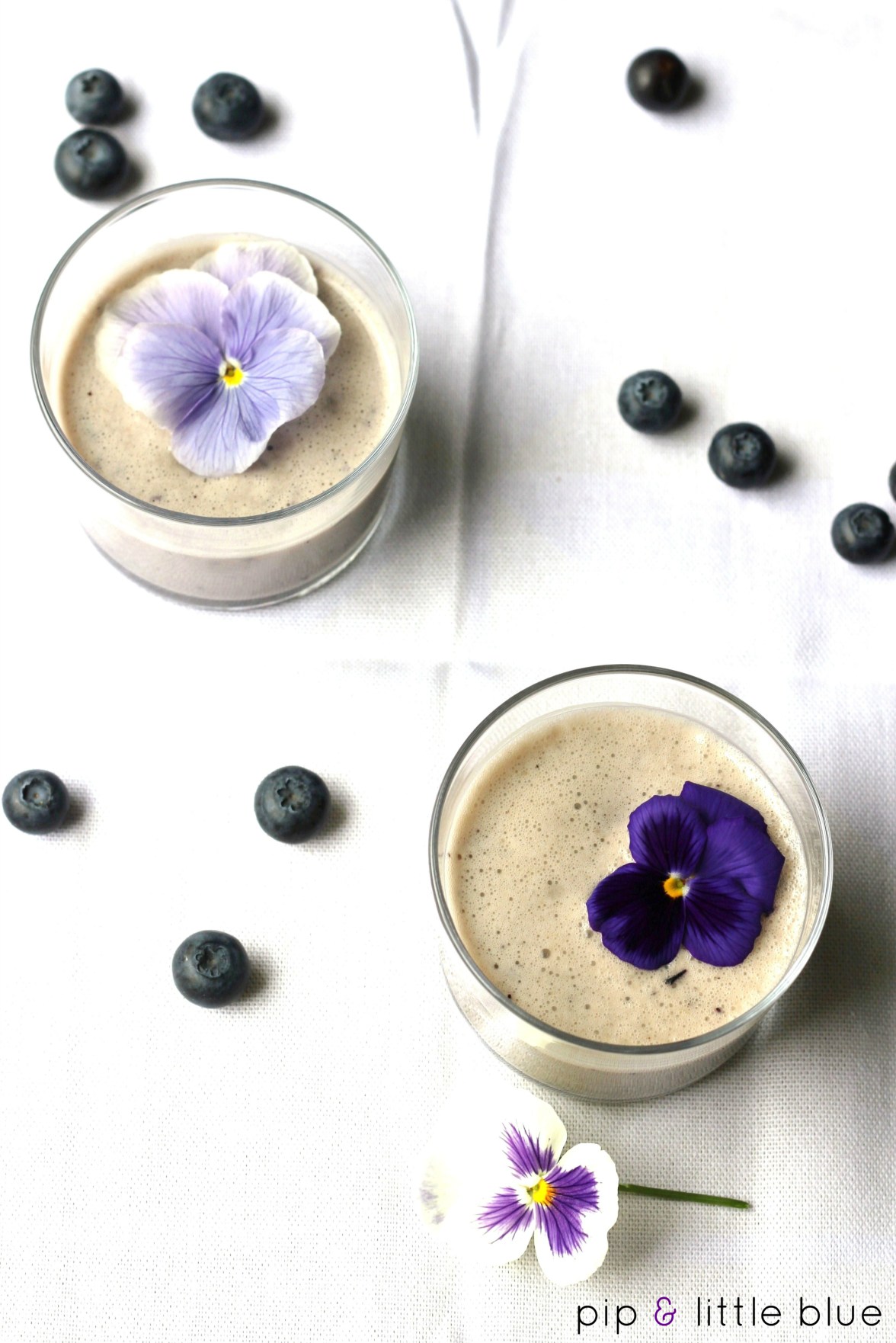 Antioxidant-rich blueberry & almond milk smoothie | pip & little blue