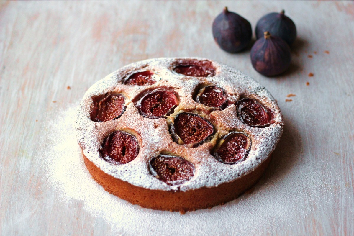 Fig frangipane cake | pip & little blue